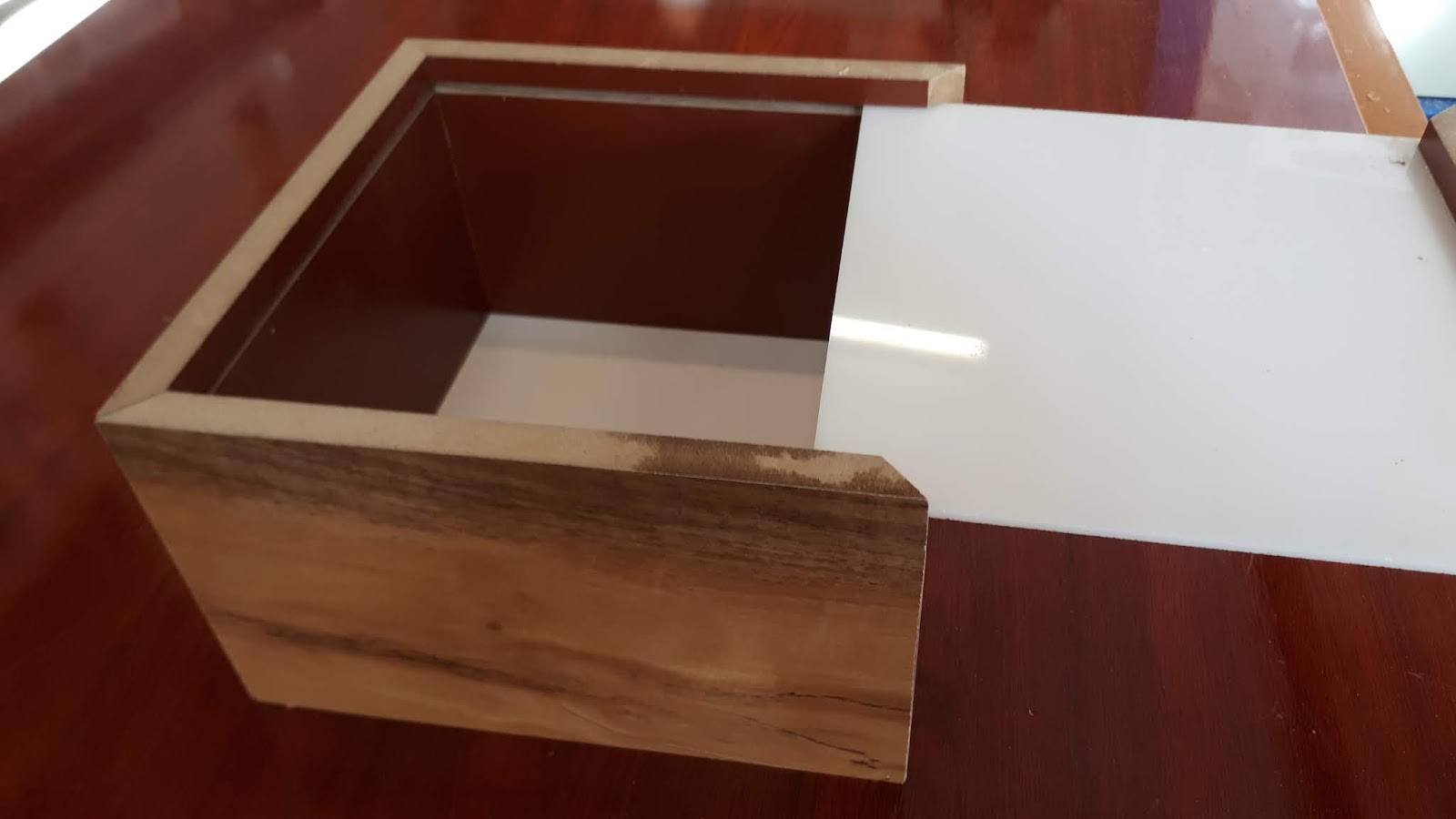 Suicide prevention boxes – The Entrance Men's Shed