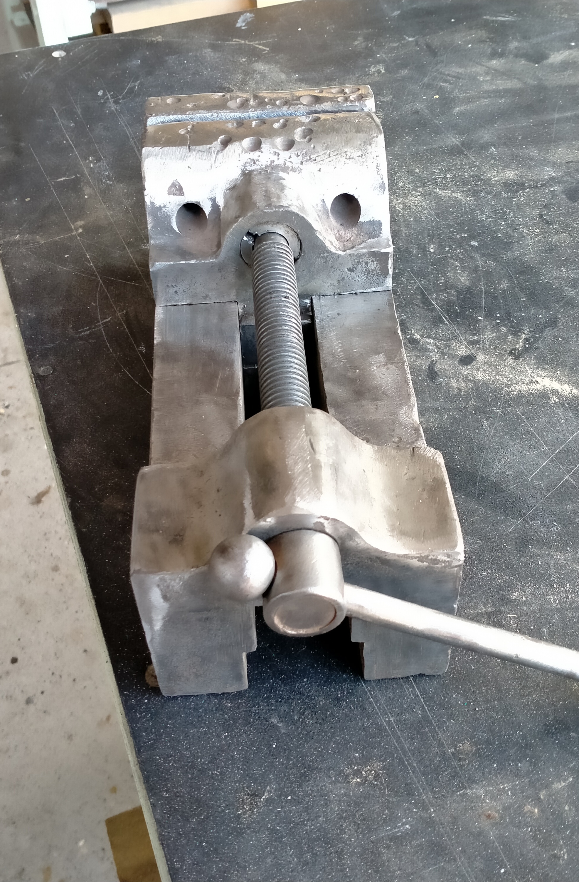 Antique vice restoration – The Entrance Men's Shed